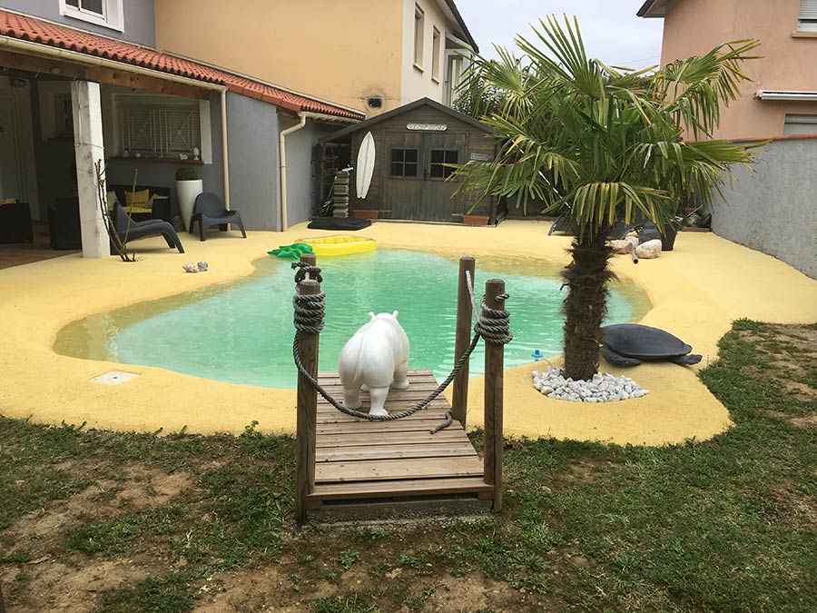 Piscinas de arena tipo playa a medida - Piscinas Athena